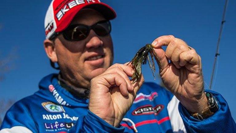 How to Use a Football Jig to Catch Stubborn Winter - Wired2Fish.com