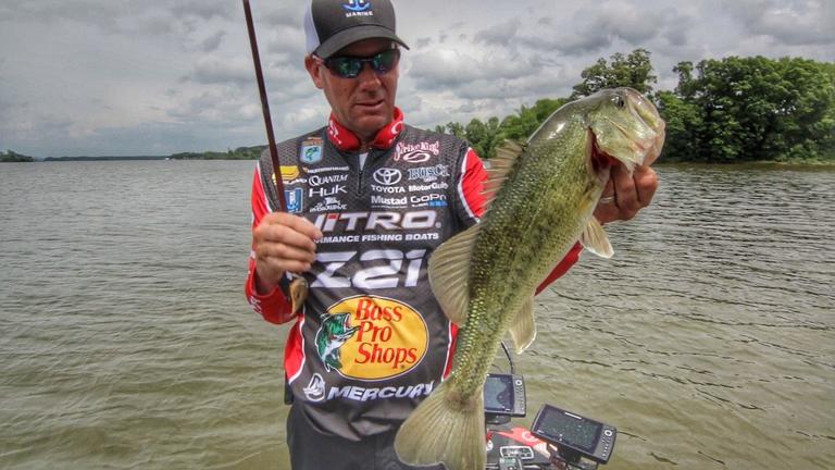 How to Fish Shallow Water Crankbaits for Bass - Wired2Fish.com